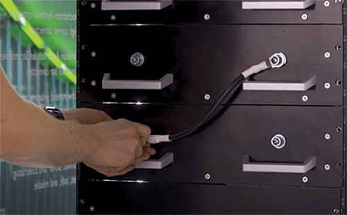 Pluggable Battery Pole Connectors | DigiKey